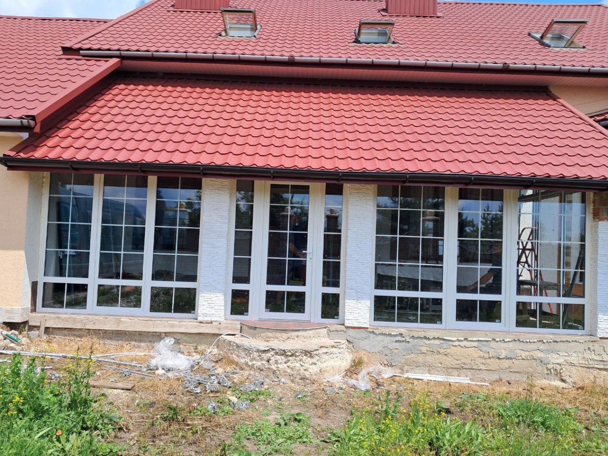 Ferestre termopane REHAU, geamuri PVC și aluminiu la comandă – Prețuri ...